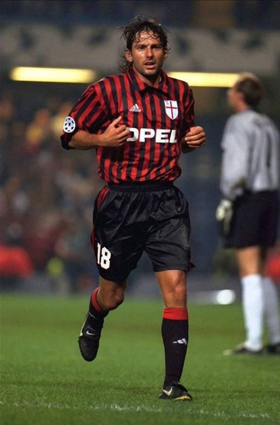Leonardo Araújo (born September 5, 1969), Brazilian manager, athlete ...