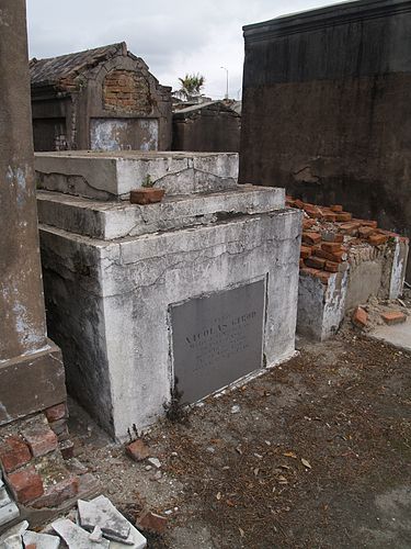 Nicolas Girod (1747 — 1840), American politician, mayor of New Orleans ...