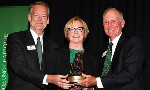 Cathy Bessant (born 1961), American Businesswoman | World Biographical ...