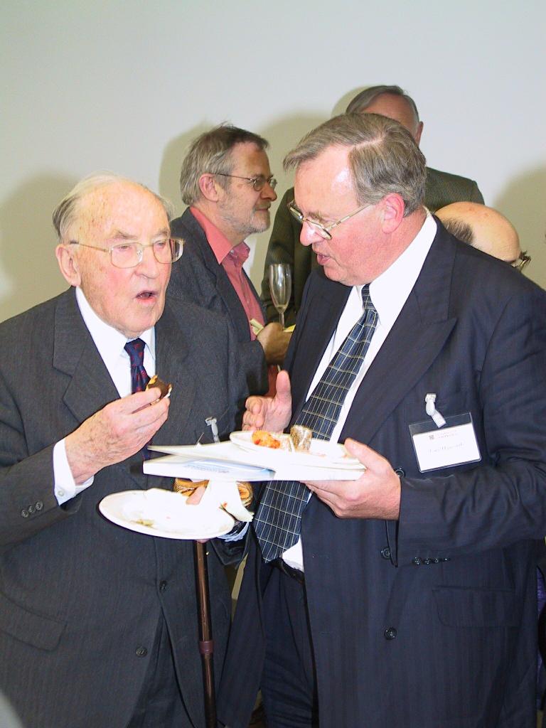 Maurice Vincent Wilkes (June 26, 1913 — November 29, 2010), British ...