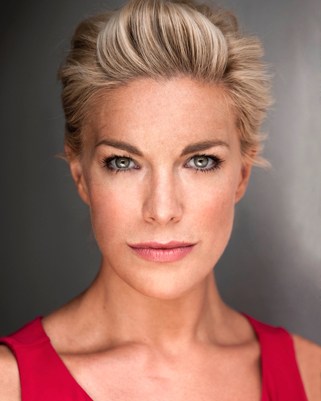 Hannah Waddingham Born November 16 1974 British Singer Actress