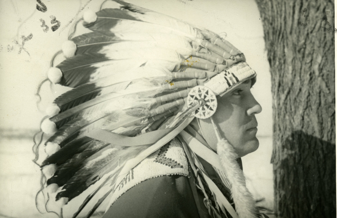 Acee Blue Eagle (August 17, 1907 — June 18, 1959), American dancer ...